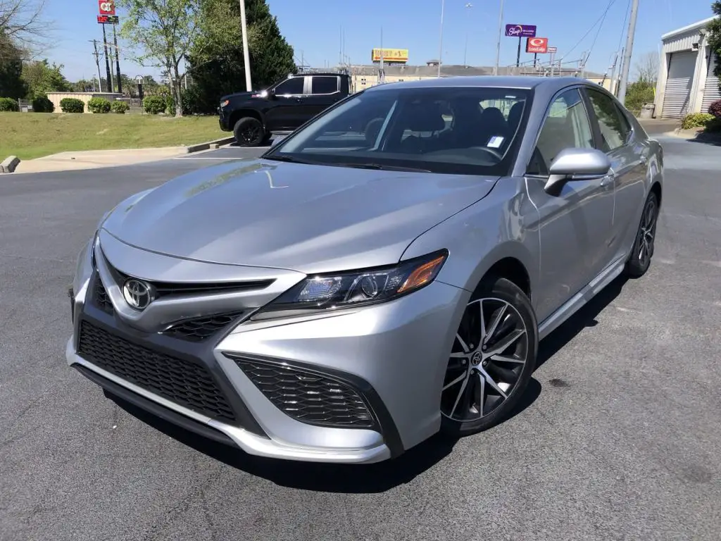 25 Best Cars for Short People